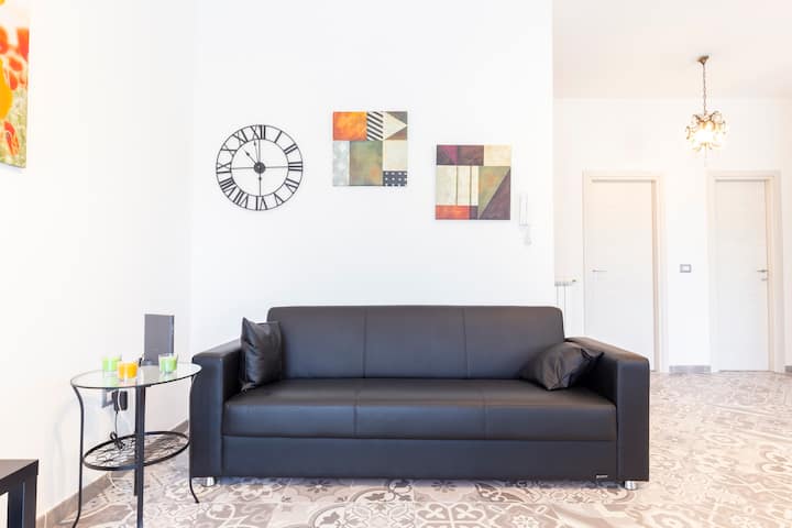 Spacious Apartment With 3bdr, 2bath, Kitchen, Ac! - Roma