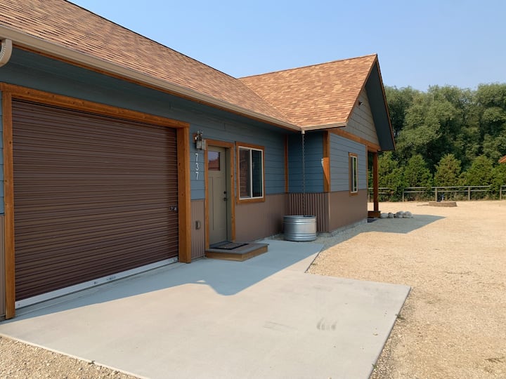 The Guest House At Rod And Rifle Ranch - Hamilton, MT