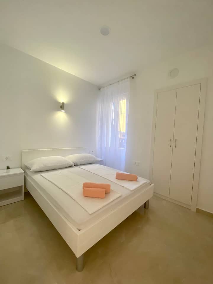 Prelijep Stan S Terasom , U Centru Opatije. - Opatija