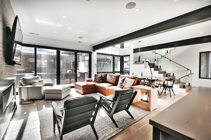 *New* Spacious Ski-in Townhouse W/ Hot Tub & More - Park City, UT