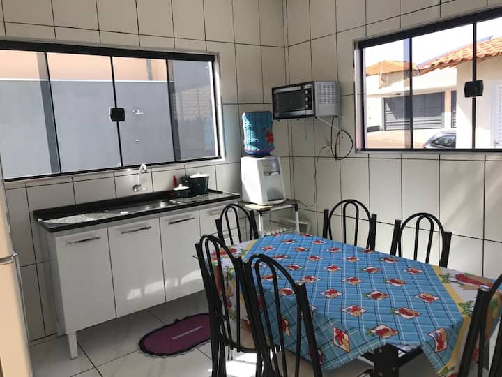 Casa Agradável Com Piscina - Olimpia