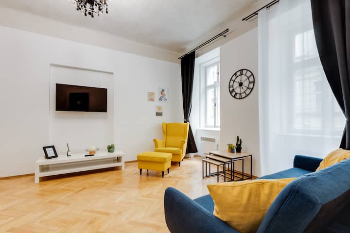 Lovely 2-bedroom Rental Unit In Praha 1 - Prága