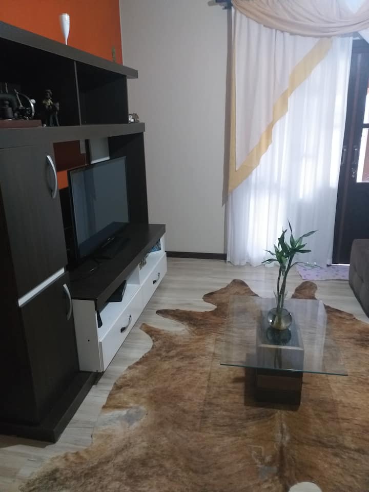 Casa Confortável Próxima Ao Centro - Gaspar