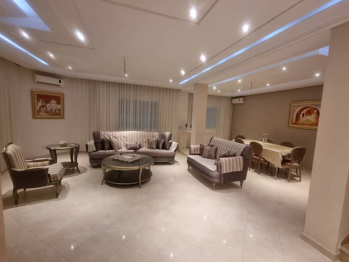 Magnifique Villa Avec Jardin - Tunis