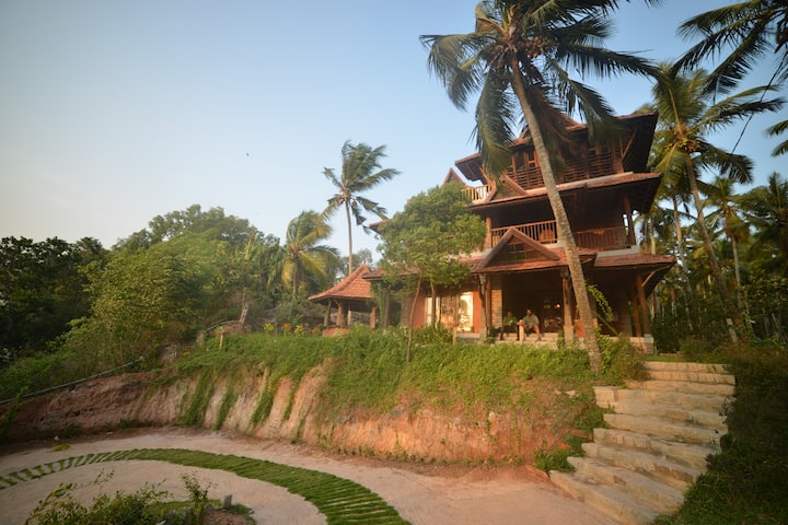 Vellayani Lake Villa - Kovalam
