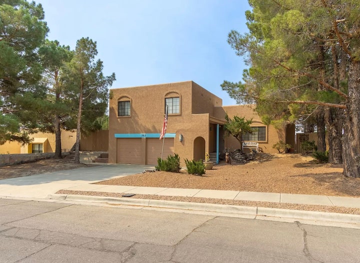 Home Away From Home! Very Private With 2 Masters - Las Cruces, NM