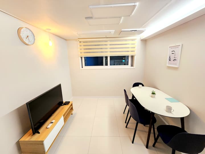 Superb House Near Han River And Hongdae(2 Rooms)#6 - Seoul