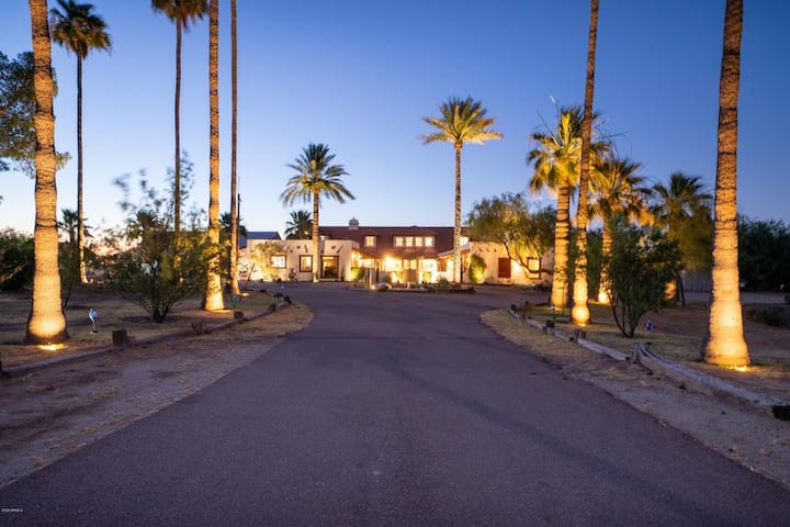 Adorable 1 Bedroom Guesthouse With Pool And More - Estrella Mountain Regional Park, Goodyear