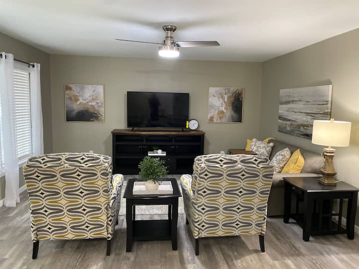 Stay In Style -Charming Home In Central Location - Lubbock, TX