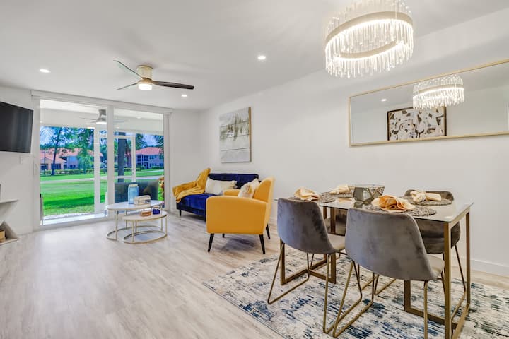 Sweet Vacation Condo. * Prime Location* - Naples, FL