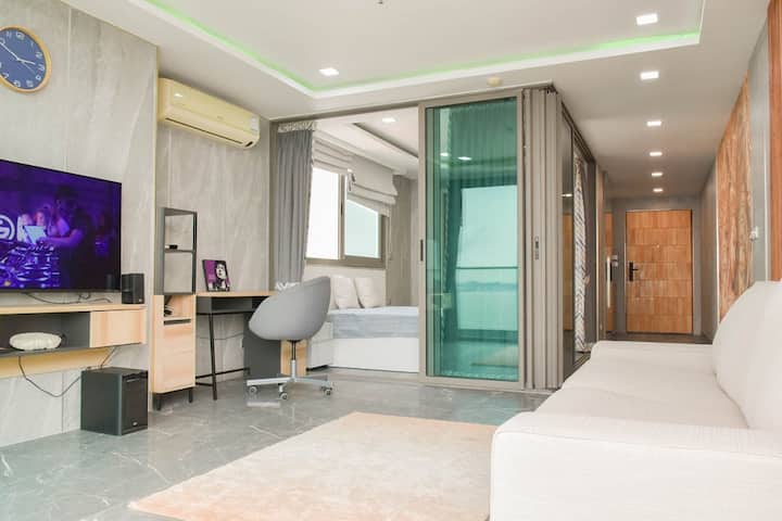 Wongamat Tower Premium Comfort & Design Wifi-5g - Pattaya