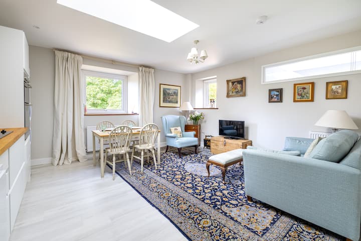 Beautiful Apartment In Central Nunney - Frome