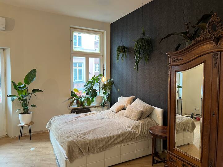 Feels Like Home - Schwerin