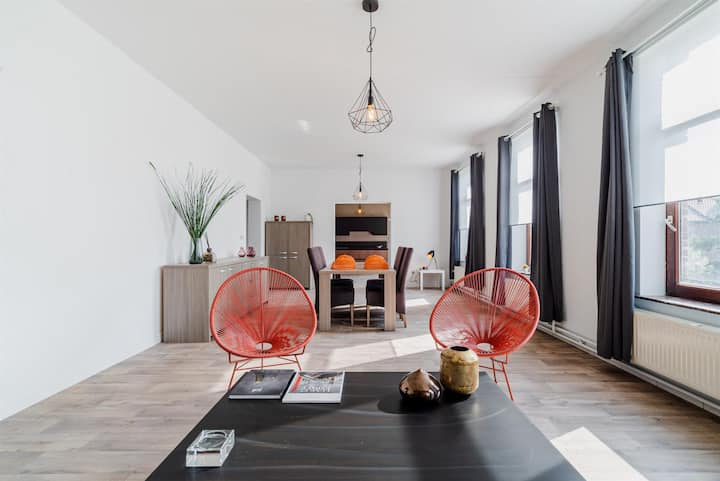 200 M2 Et 4 Chambres Full éQuipé ! - Dour