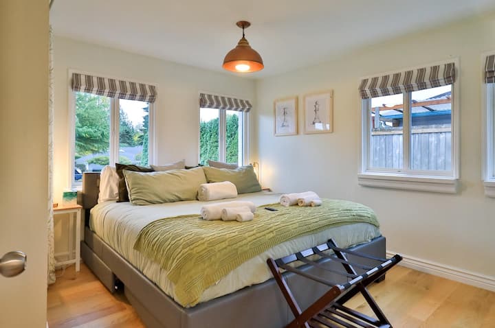 King Bed Private Suite - Seattle North Ballard - Shoreline, WA
