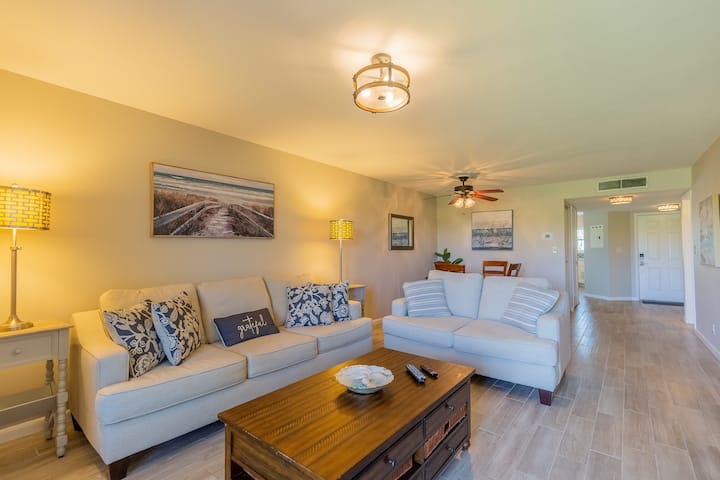 Beauty & Relaxing Golf Condo Near St Pete Beach - St. Petersburg, FL