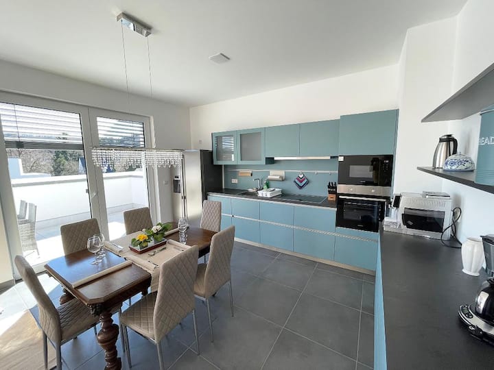 Zeitraum - Gemütlich Wohnen Im Design-penthouse - Wiehl