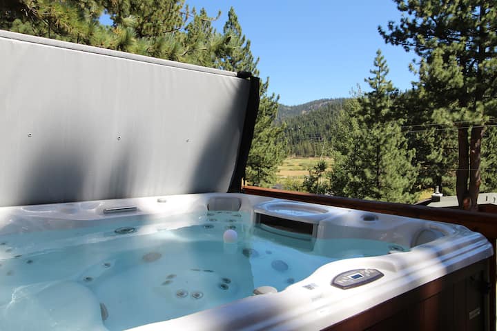 4br/2.5ba/11-13 Ppl. Close To Base Village & Lifts - Tahoe City, CA