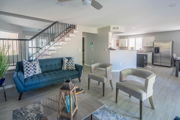 Chic: 3br/loft/pool We Host Travel  Professionals - Gilbert, AZ