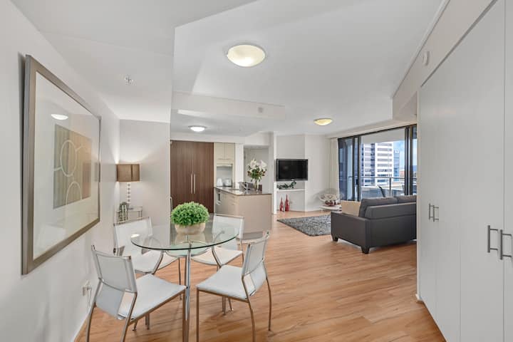 Inner-city Vibes! 2bed/1bath/1car/balcony~cbd - Brisbane