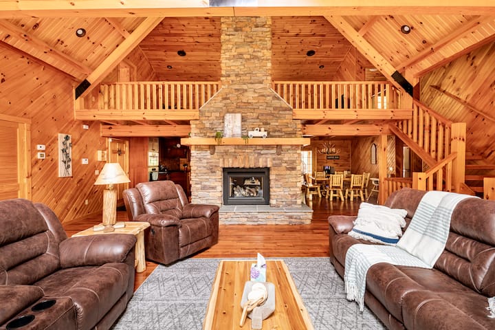 Seven Stars Lodge With Hot Tub An Wifi On 36 Acres - Liverpool, PA