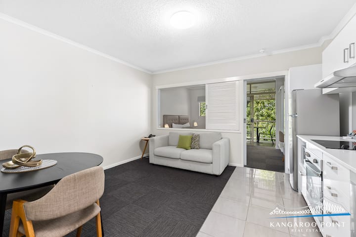 One Bedroom Unit With Pool, Parking & Wi-fi - Brisbane