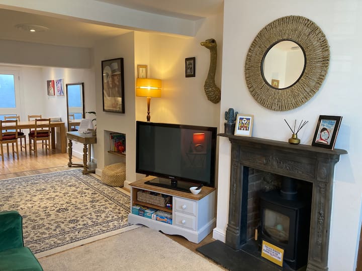 Very Central 2-bed House With Bags Of Character - Brighton