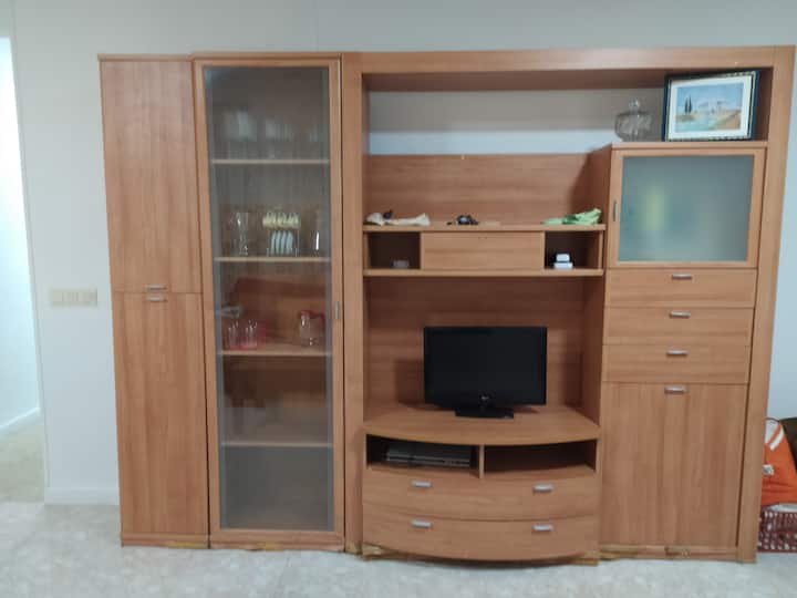 Piso Céntrico Con Tres Habitaciones. - Albacete