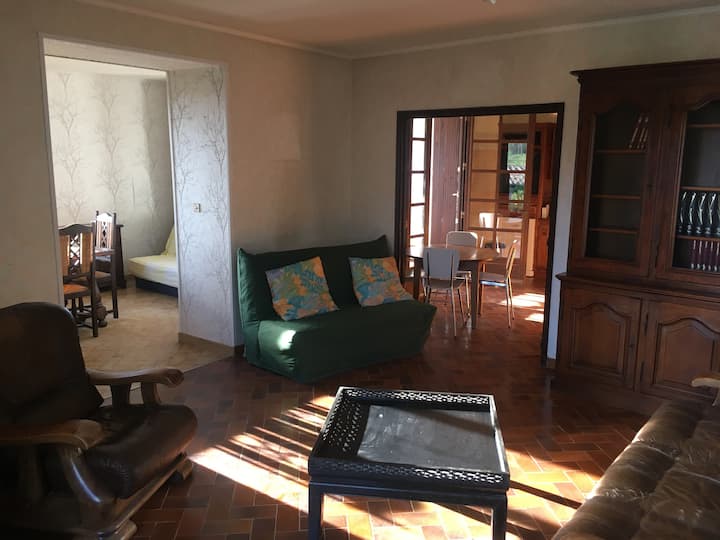 Logement-gîte 120m² Au Milieu Des Vignes - Gigondas