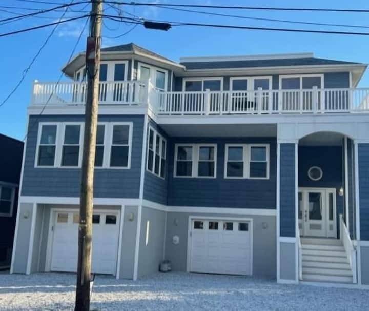 Large Custom Home Across The Bay From Lbi Ship Bot - Surf City