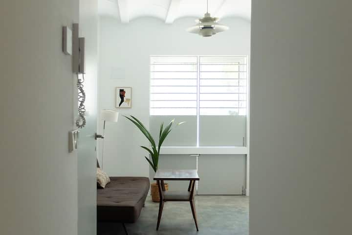 Design Apartment Near City Center, Cool District - Sevilla