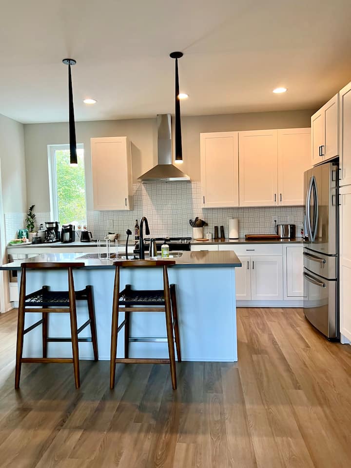 Modern Dt Home W/rainfall Shower + Rooftop - Raleigh, NC
