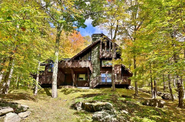 Owl's Perch mountain chalet in heart of Vermont - Chalets for Rent in ...