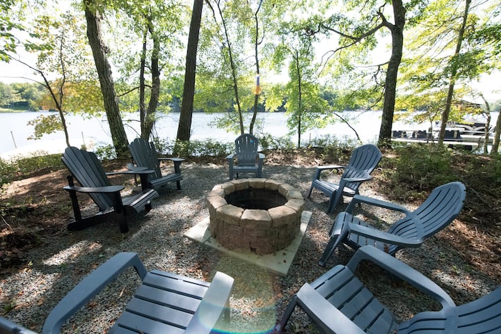 1 Bedroom Lakefront Cottage W/fire Pit - Beach Lake, PA