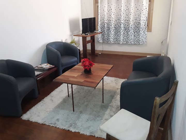 Casa Estilo Vintage Anos 50 Próximo Ao Aeroporto - Porto Alegre