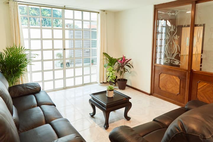 Céntrica E Increíble Casa, 6 Personas. Facturamos - Puebla