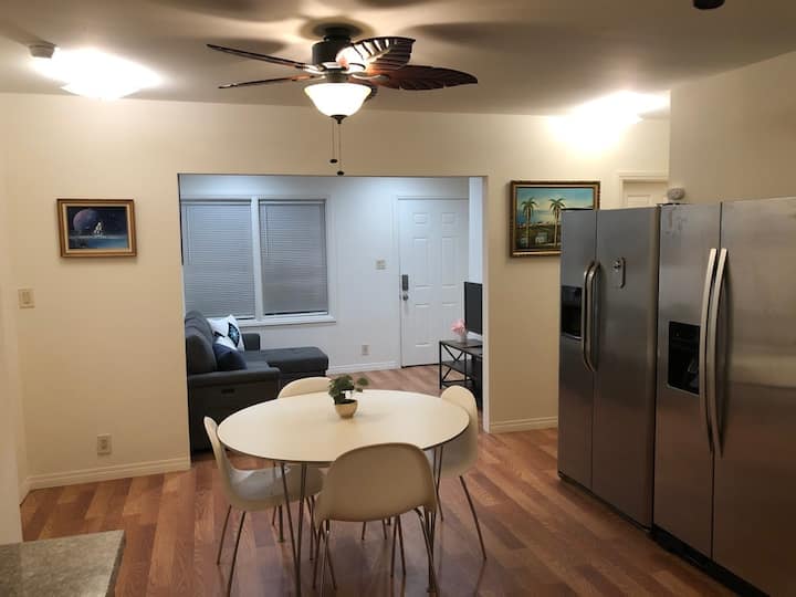 Platinum Room At Casa De Sierra Bonita - Room #6 - West Hollywood, CA