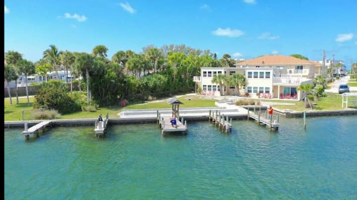 Studio, Pool, Private Beach, Boat Dock Shark Teeth - Englewood