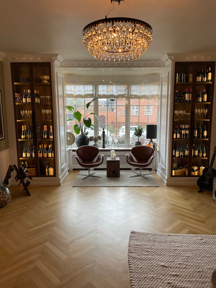 Exceptionally Located Villa - Odense