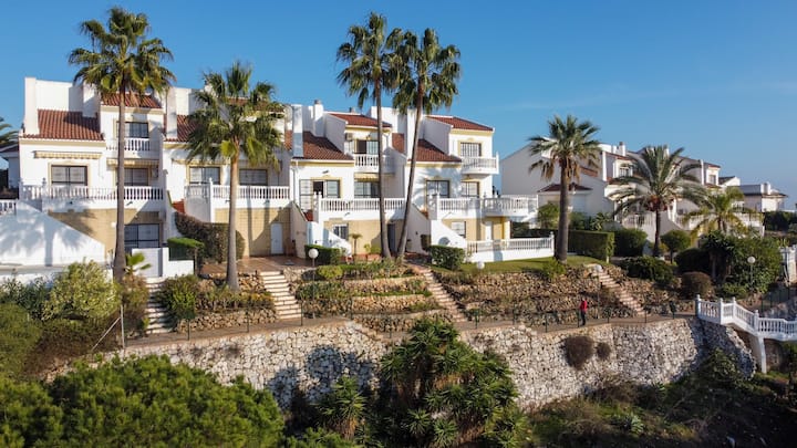 Townhouse Met Waanzinnig Uitzicht! - Sitio de Calahonda