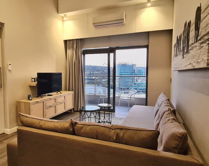 10 Handpicked Airbnb Vacation Rentals In Menlyn, South Africa - Updated ...