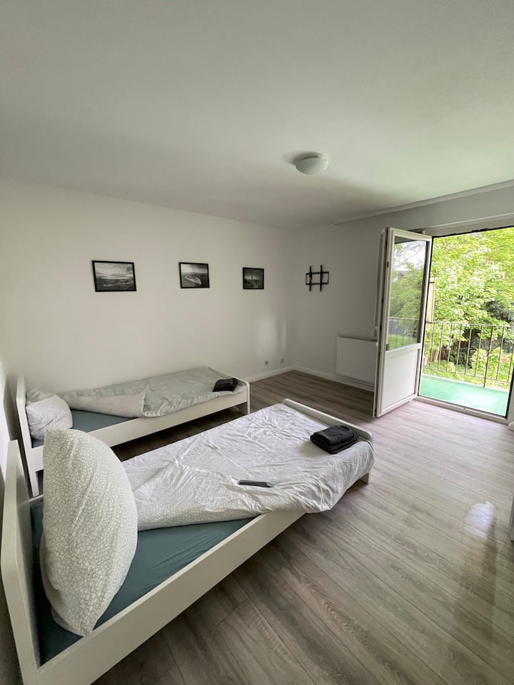 Estrella24 Living Rooms (London) - Herne