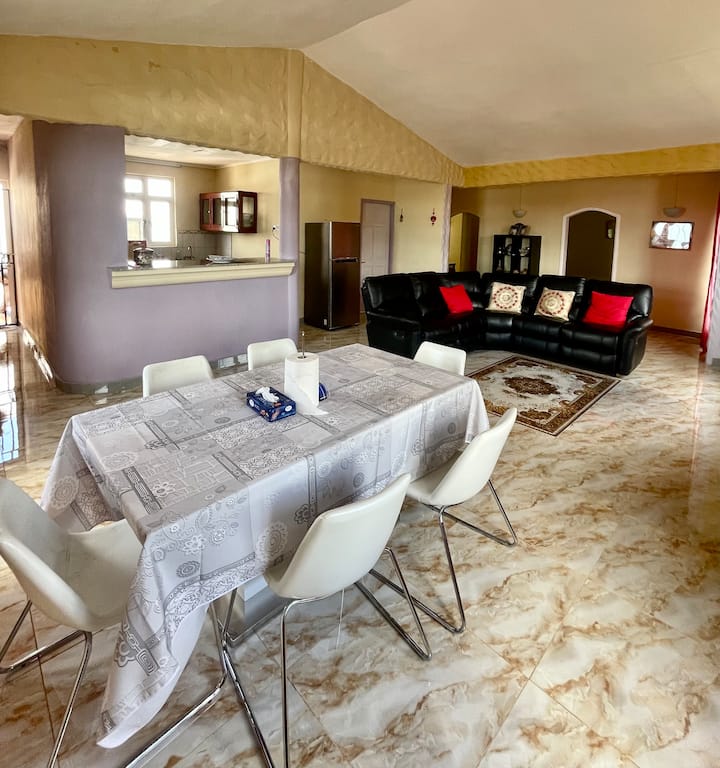 Seaview 3 Bedroom Apartment In Baie Du Tombeau - Port Louis