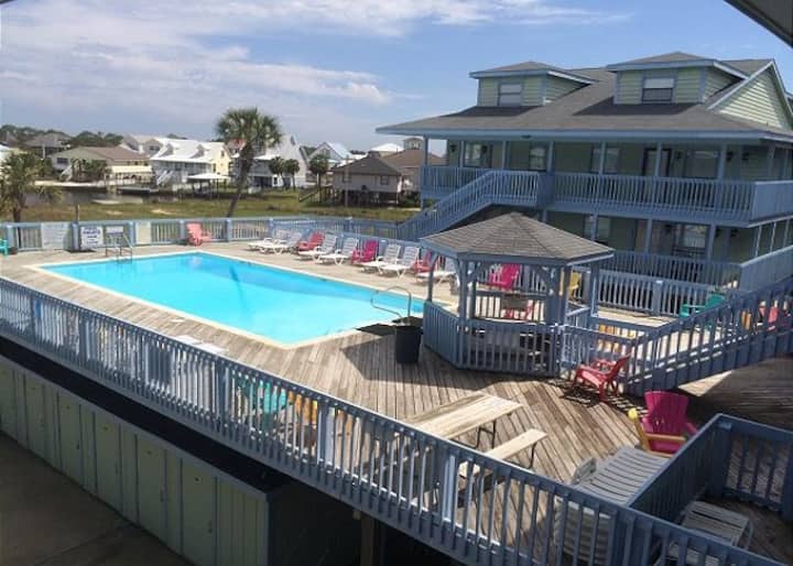 Family Friendly 2 Bdrm/2 Bath W/loft & Pool! - Gulf Shores, AL