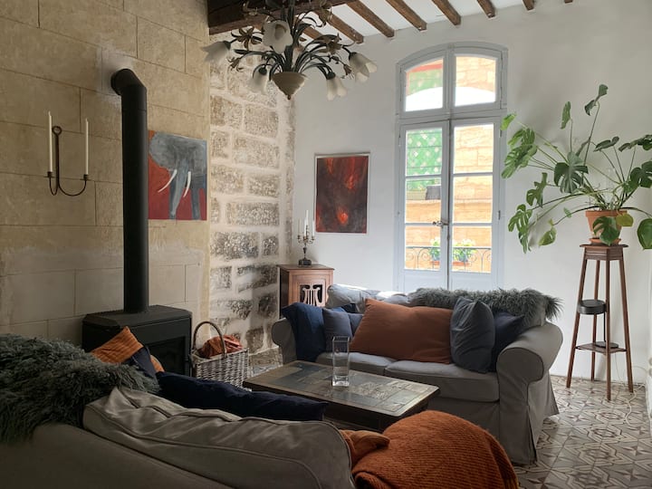 Byhus Från 1500-talet,  I Hjärtat Av Pezenas - Pézenas
