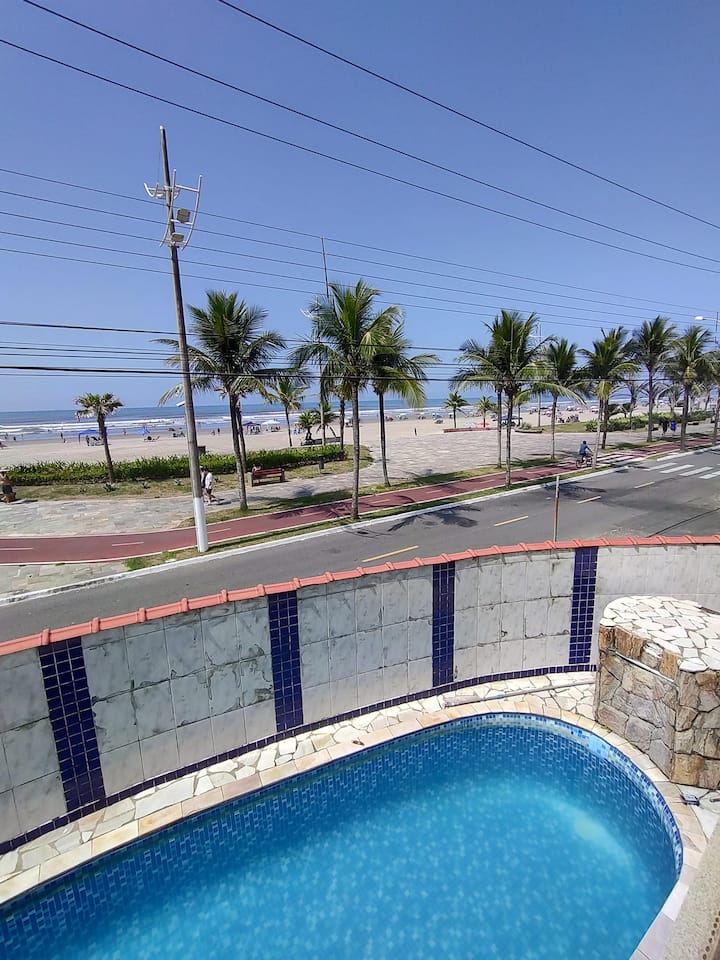 Casa Com Piscina Em Frente Ao Mar - Praia Grande