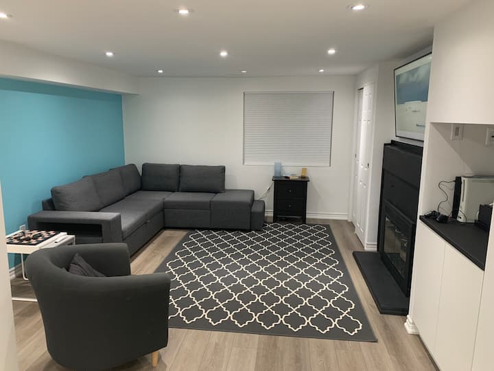 Large Bachelor Unit With Sofa Bed & Great Outdoor - Pickering