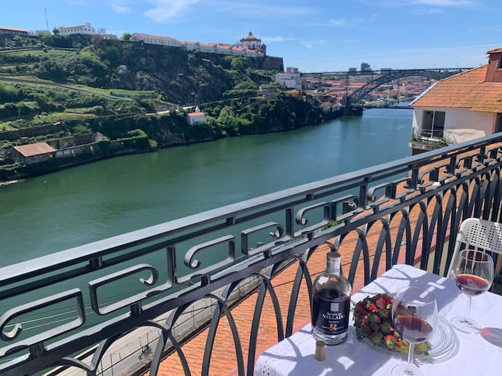 Douro Bridge M - T1 Amazing River View Apartment - Vila Nova de Gaia