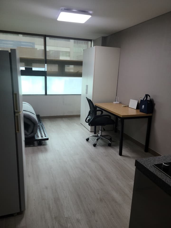 Busan Inter. Mrkt 4f Cosy Room (국제시장 4층 원룸, 403) - Busan