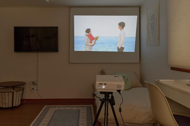홍대역2분 [핫플레이스] 1br,1bt단독사용 
[홍대|연남|망원] 짐보관무료 - Seoul